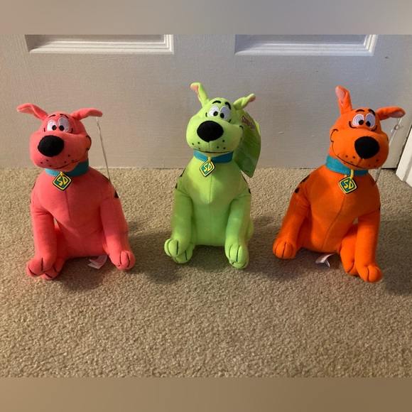 Scooby-Doo! | Toys | Brand New Lot Of 3 Scoobydoo Plushes Neon Pink ...